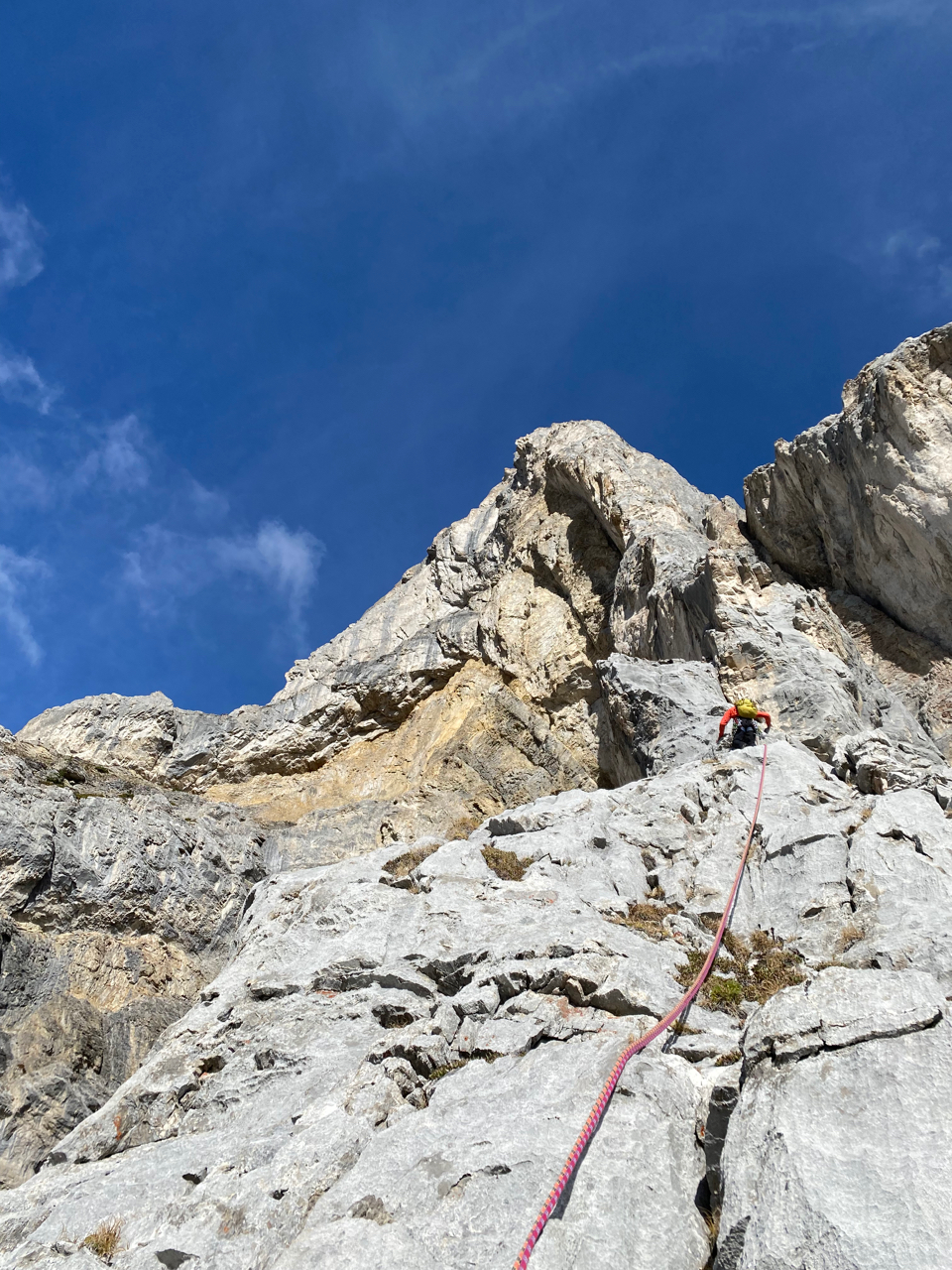 Mt Kidd – The Fold (5.8) - Canadian Rockies Alpine Guides