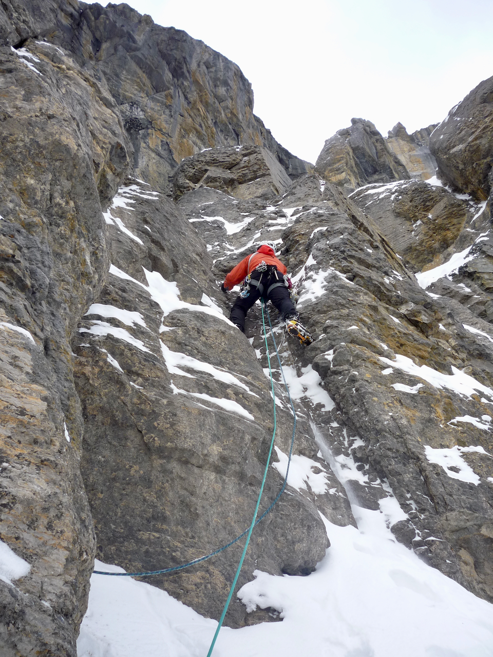 Big Corona (V, WI5+, M7, A0, 500m) – David Thompson Highway - Canadian ...